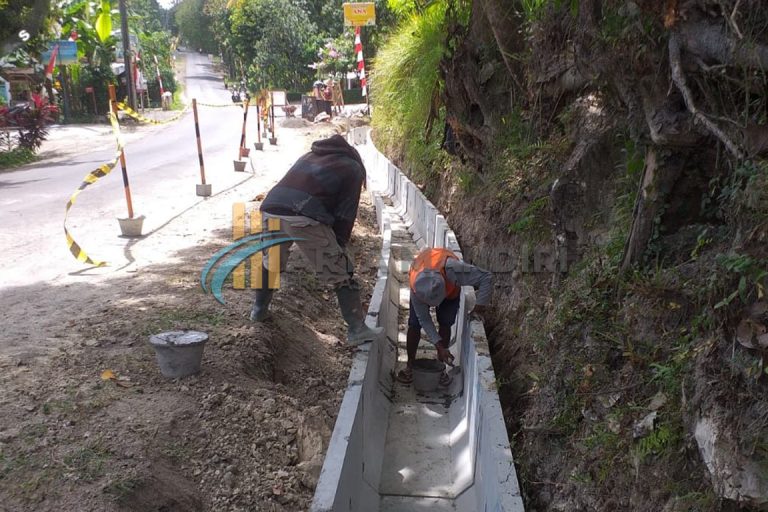 Cara Pembuatan U Ditch – Arta Mandiri Precast
